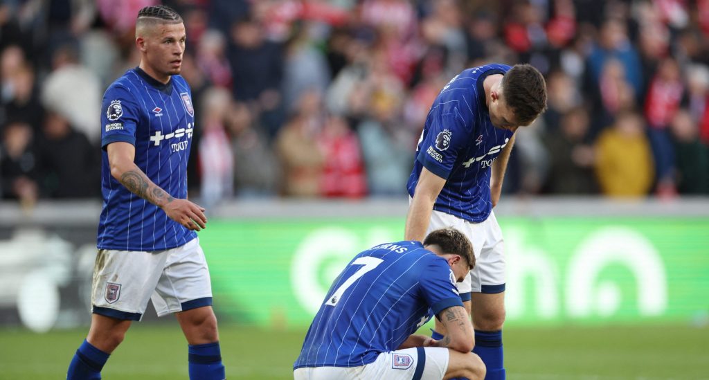 Đội duy nhất vẫn chưa biết thắng ở Premier League